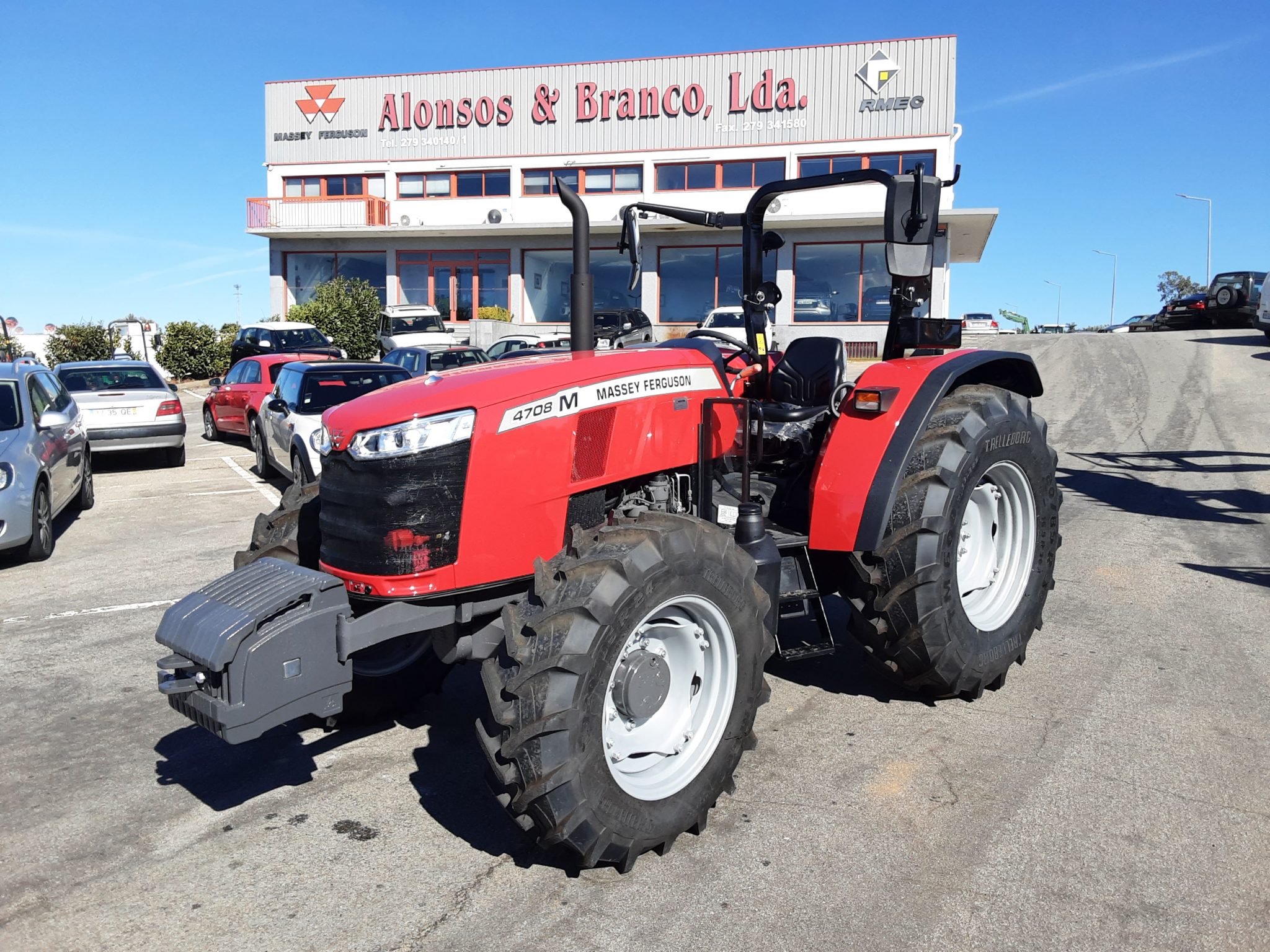 Massey Ferguson 4708 M – Grupo Alonsos & Branco